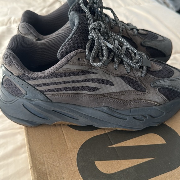 Yeezy | Shoes | Yeezy Boost 70 Geode Original Size 7 | Poshmark